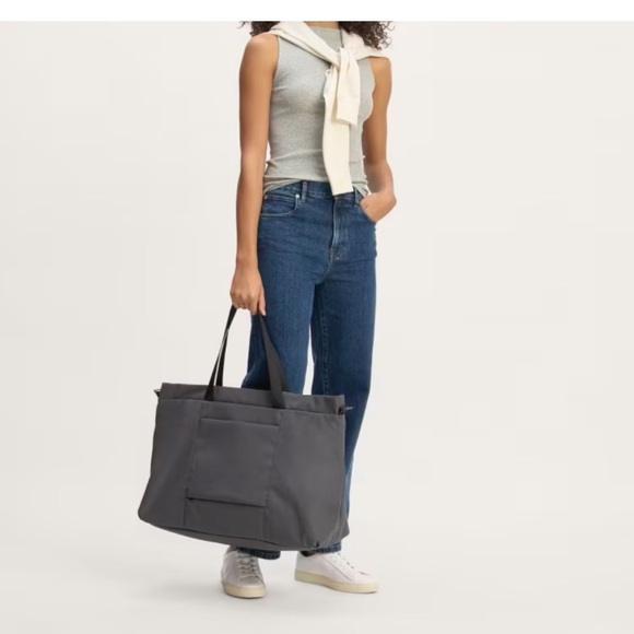 Everlane | Bags | Large Everlane The Renew Transit Weekender Taupe ...